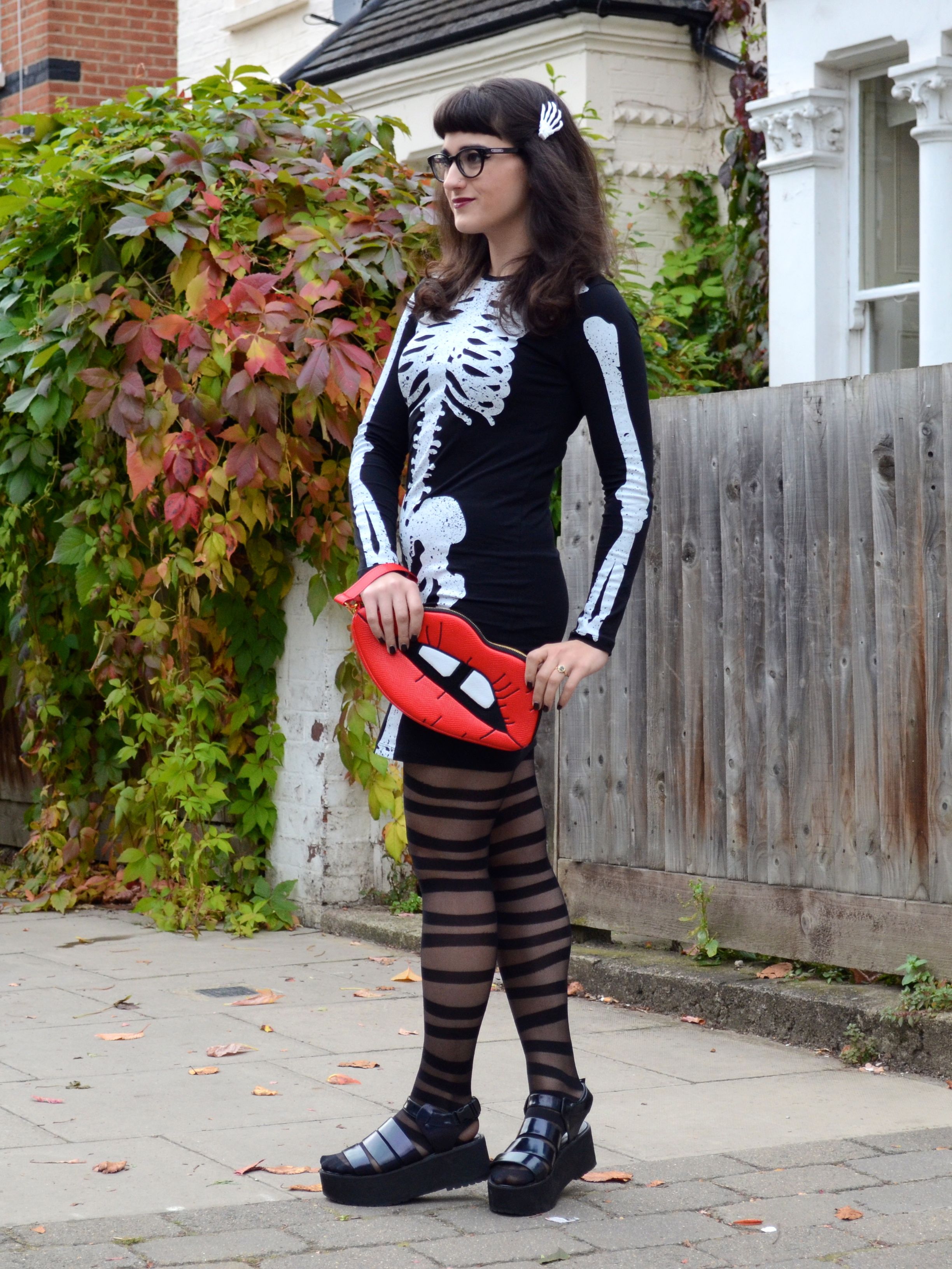 Getting in the Halloween spirit, non-costume look 1 | Call me Katie